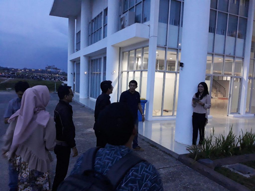 Pemotretan untuk Web ITERA – Unit Penunjang Akademik Teknologi Informasi dan Komunikasi